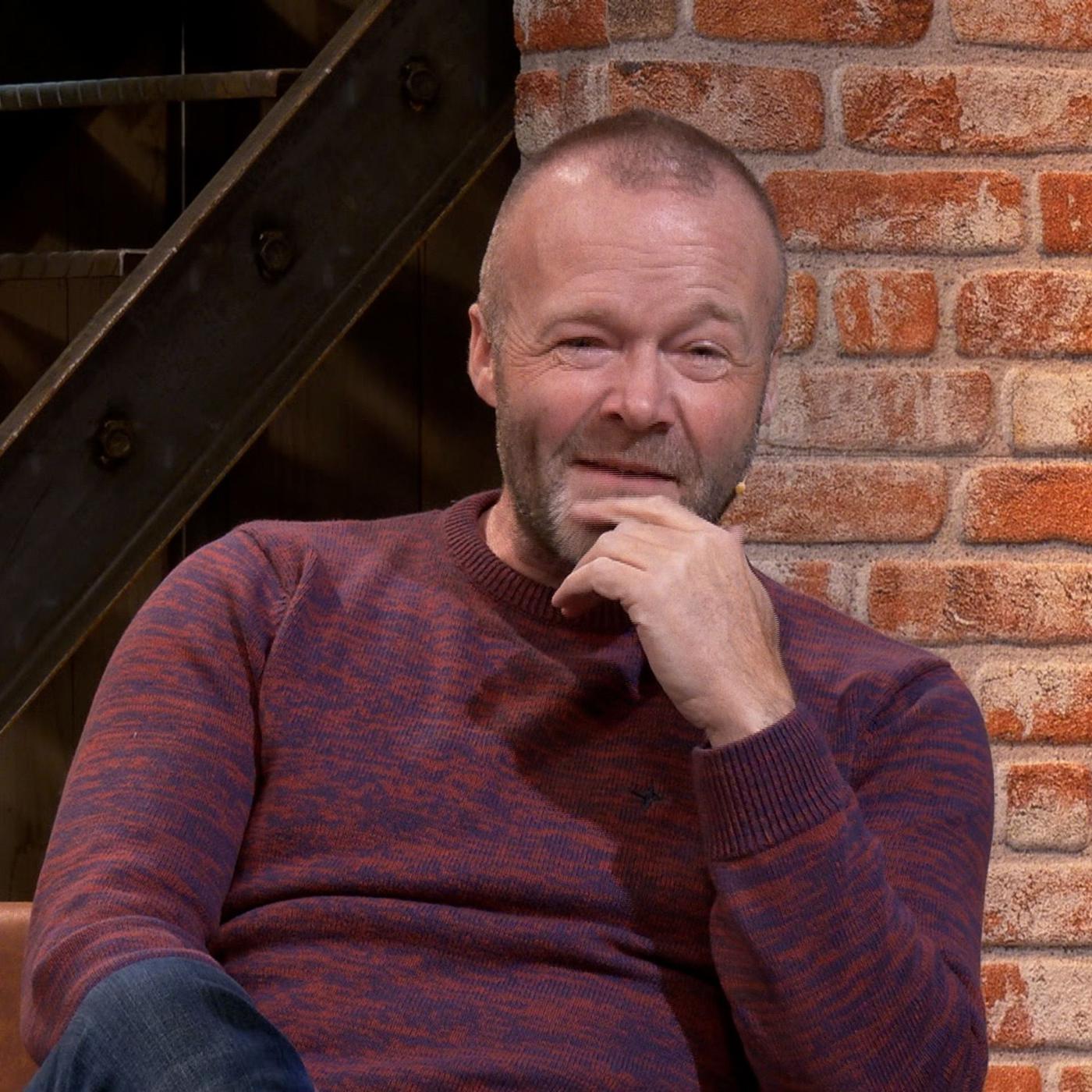 De platenkast van Caroline Maes - De Platenkast (podcast) | Listen Notes