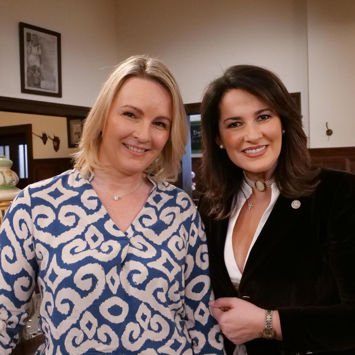 Mit Hilde Gerg und Michaela Kaniber - Der Sonntags-Stammtisch (podcast ...