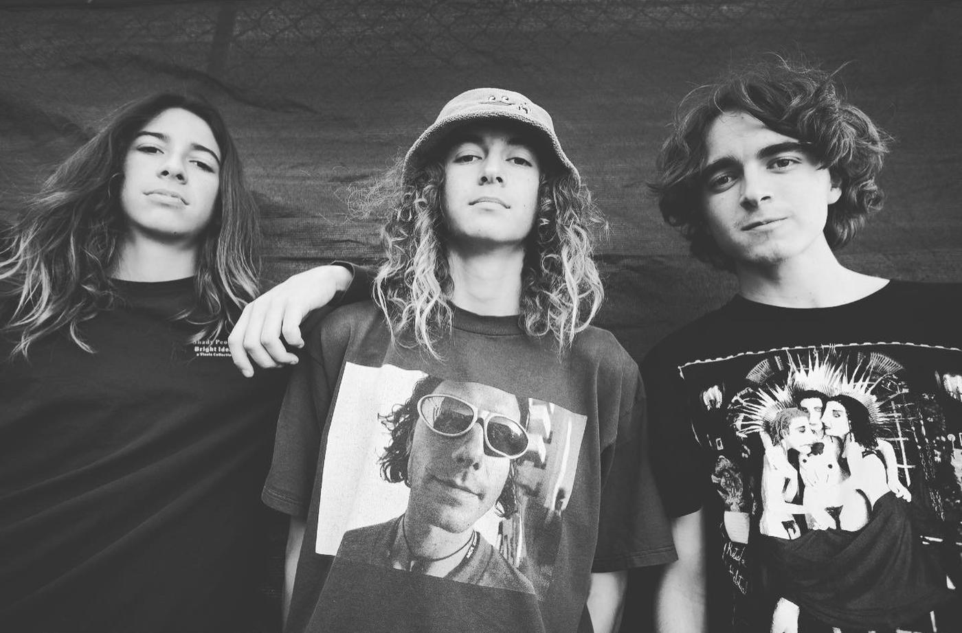 Modern rock band The Alive - Don Cromwell LIVE (podcast) | Listen Notes