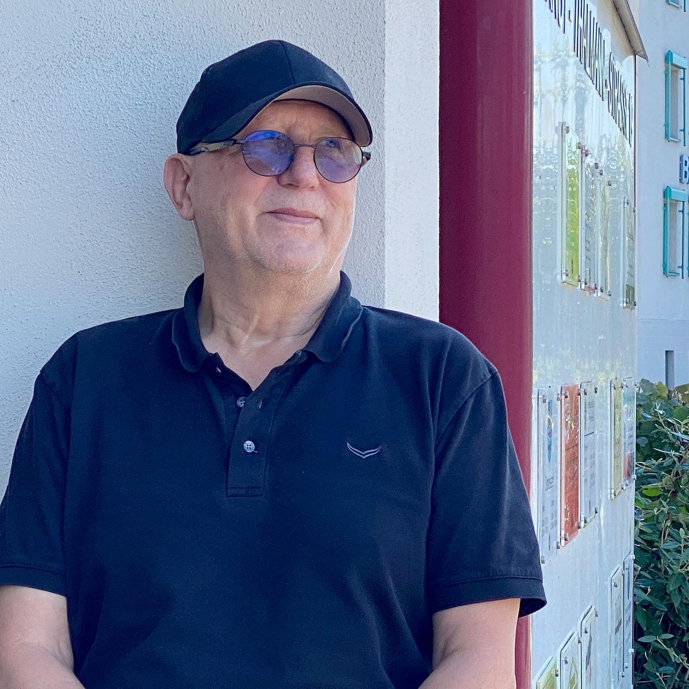 Der Stasi-Offizier: Er nannte sich Calixtus, wie der Papst | Listen Notes