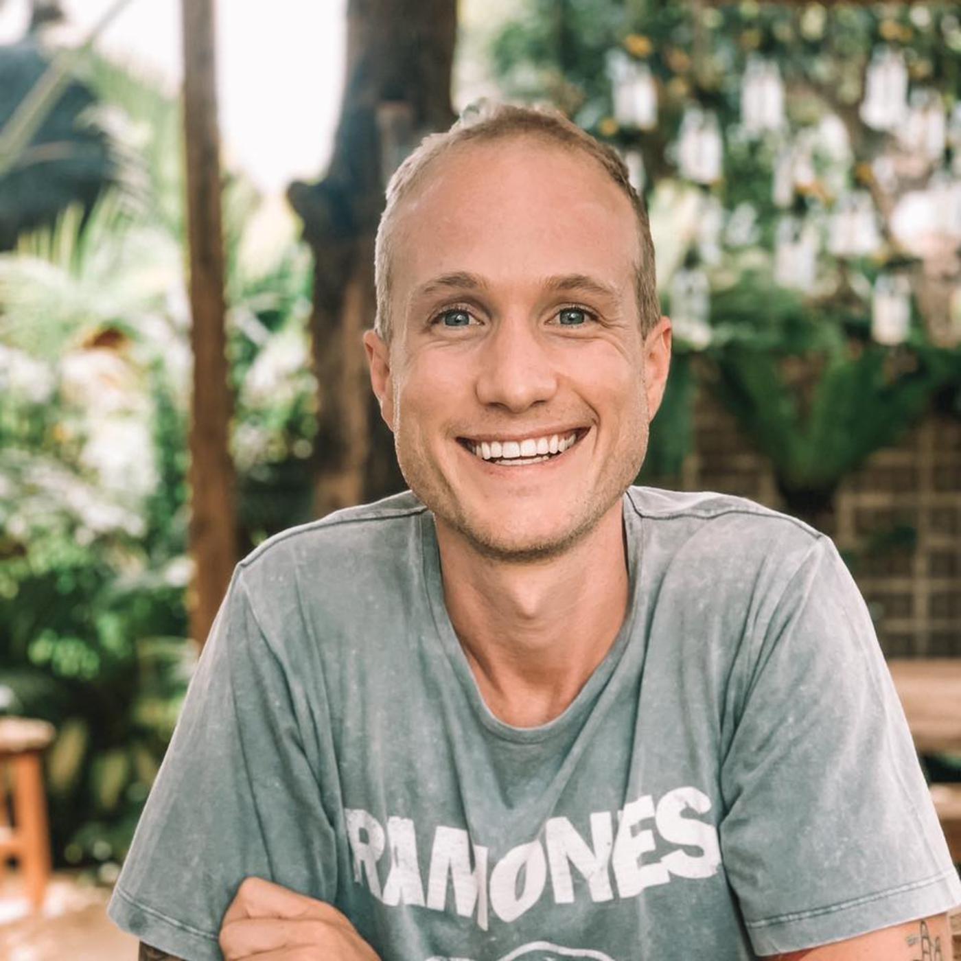 Carried by God with Shue Vang - F5 Challenge (podcast) | Listen Notes