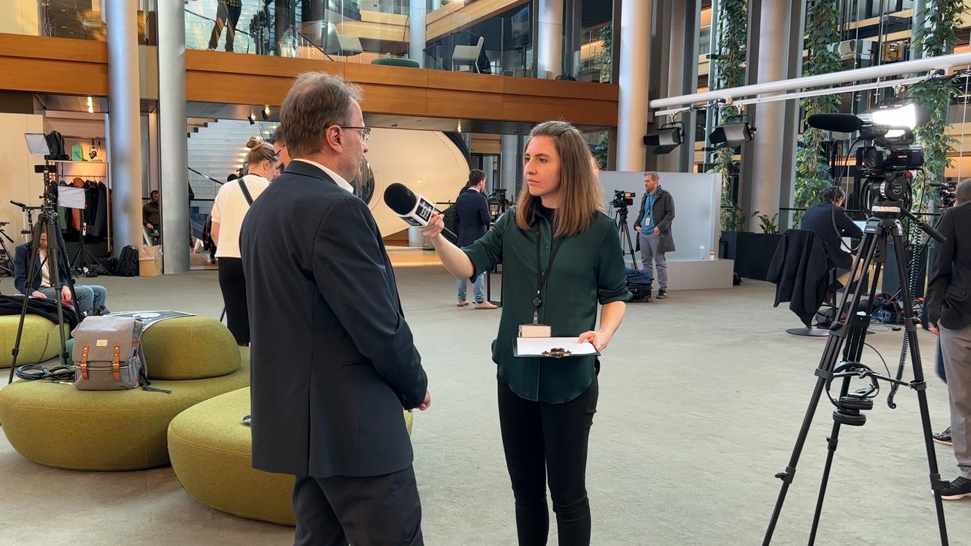 EU Wahl 2024 – Interview mit Claudia Gamon - FRF-Info Spezial (podcast ...