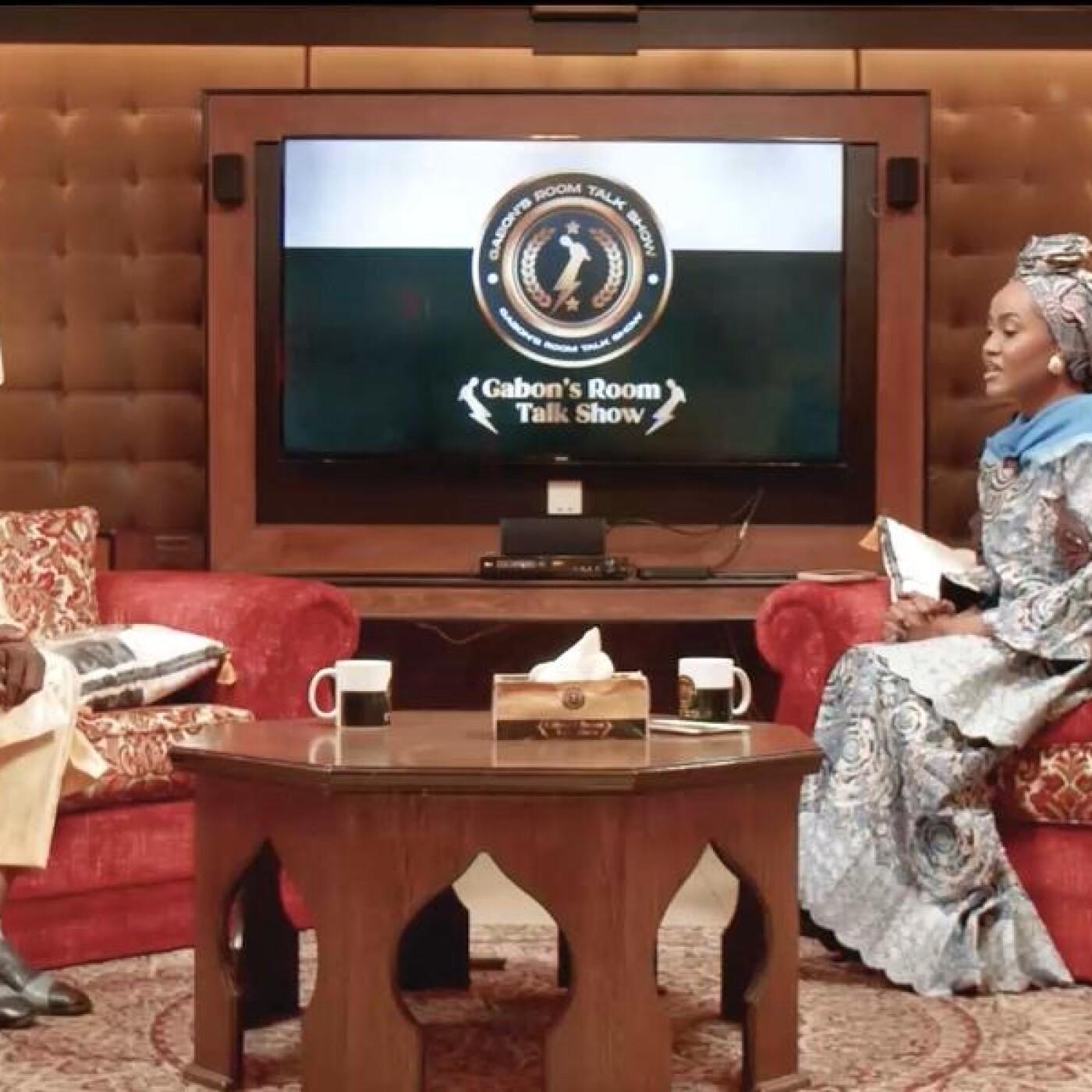 HADIZA GABON: Hawa da sauka a cikin Daukaka. Sadi a da, da kuma a yanzu ...