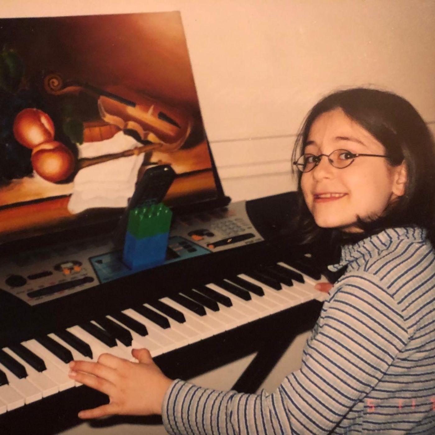 "We hid the piano from my Hasidic father" | The Singer Riki Rose shares ...