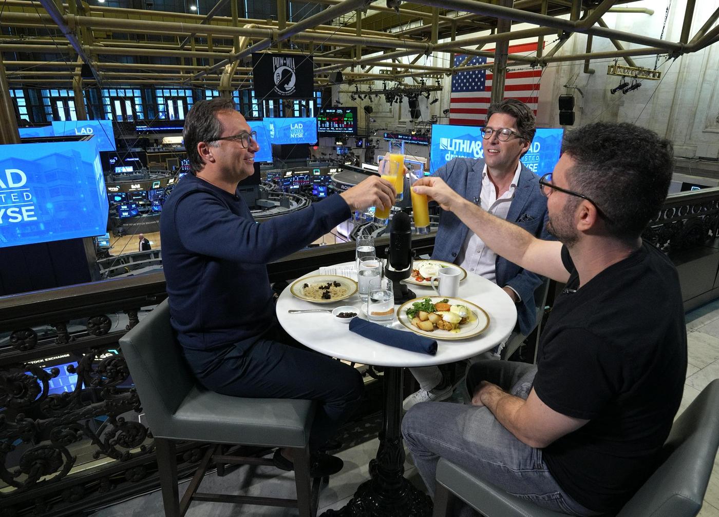 AI, Ambition, and Innovation with HumanX's Stefan Weitz and Pinecone's ...