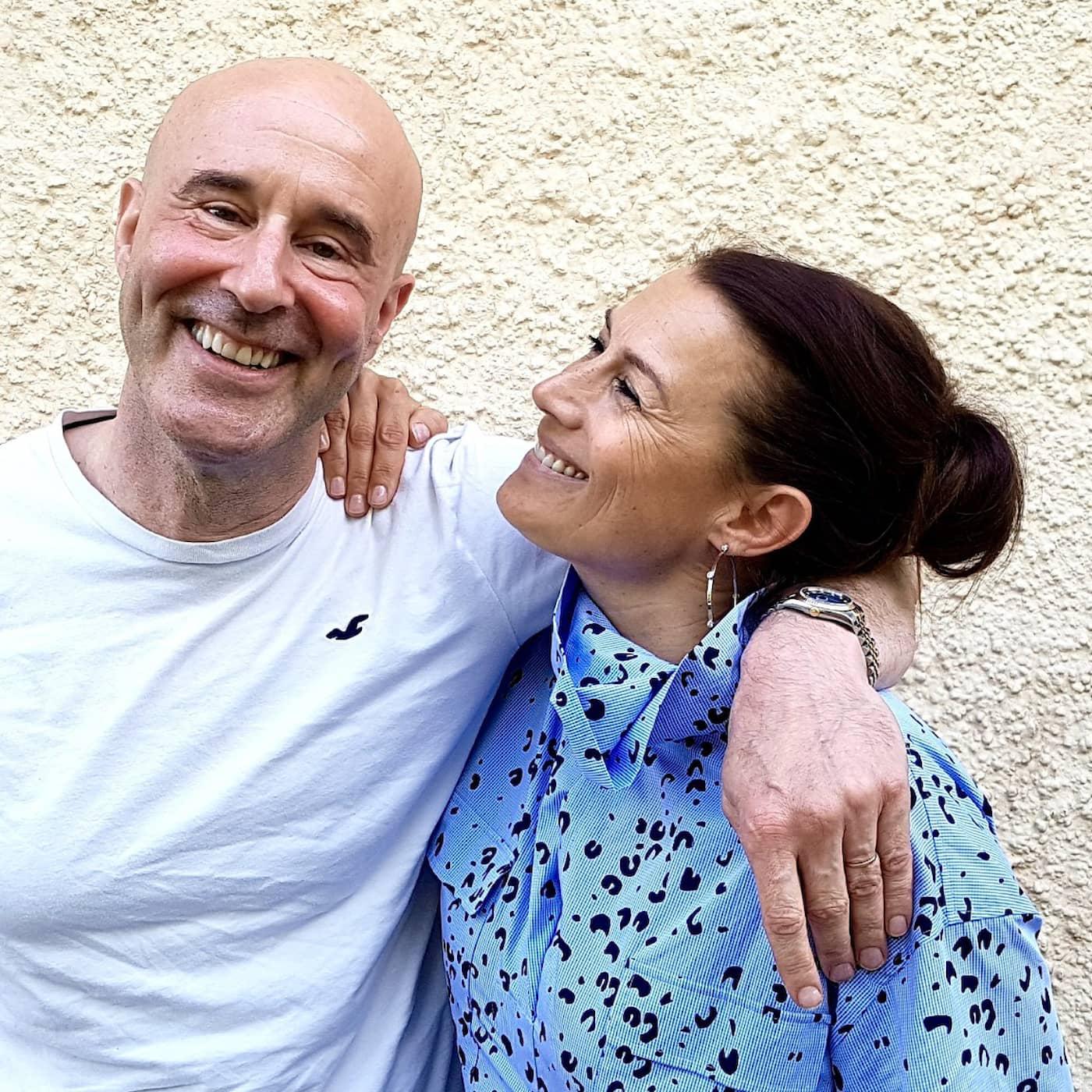 Galenskaparnas Claes och Anders bjuder på minnen och musik | Listen Notes