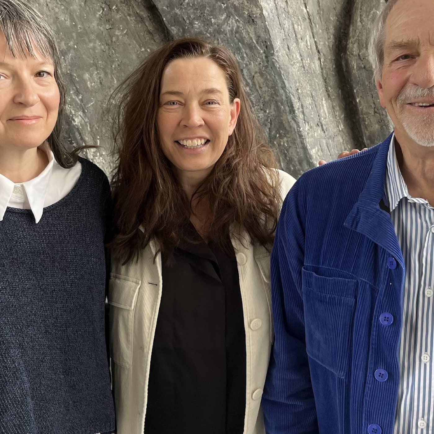 Lundströms Bokradio kallar till Bokcirkel om "Mödrarnas söndag" med ...