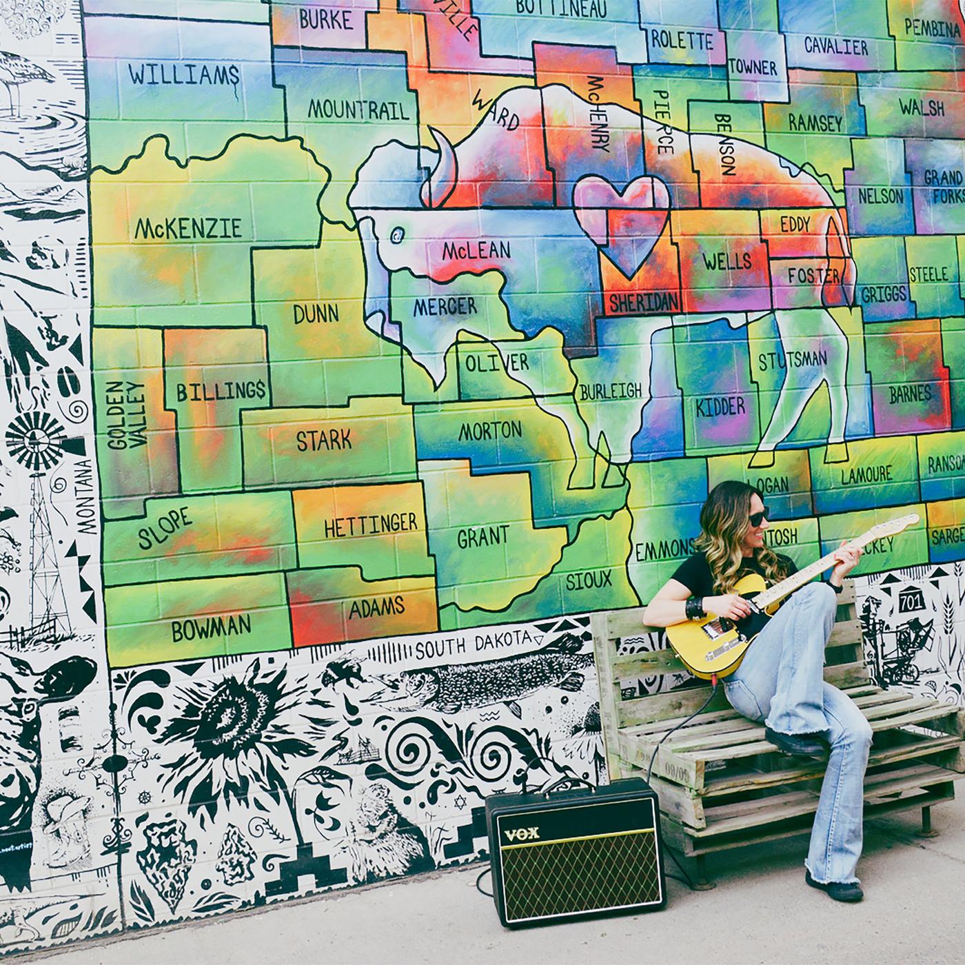 LIVE from the Midnight Circus Featuring Jennifer Lyn and the Groove ...