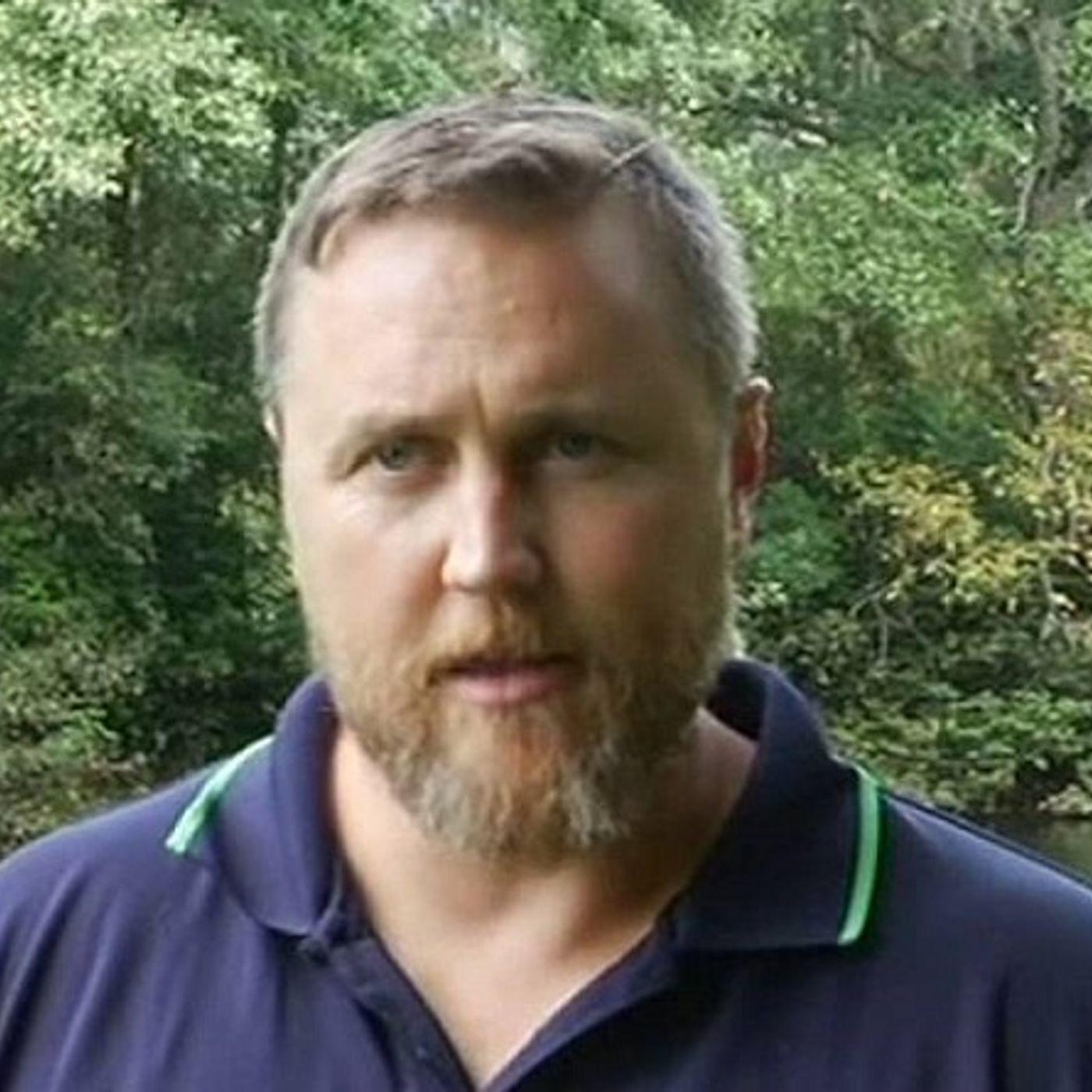 John MacKenzie chats with Cr. Cathy Zeiger, CRC Representative for Division 3, about dog ...