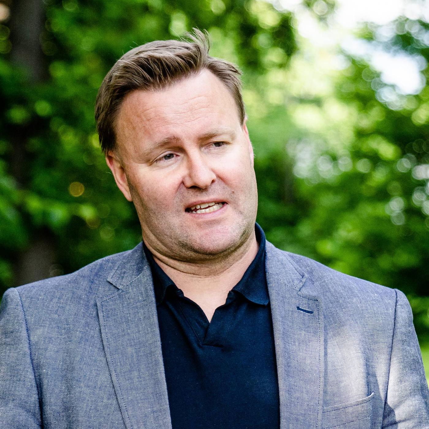 Assisterende helsedirektør Espen Rostrup Nakstad - Sommer i P2 (podcast ...