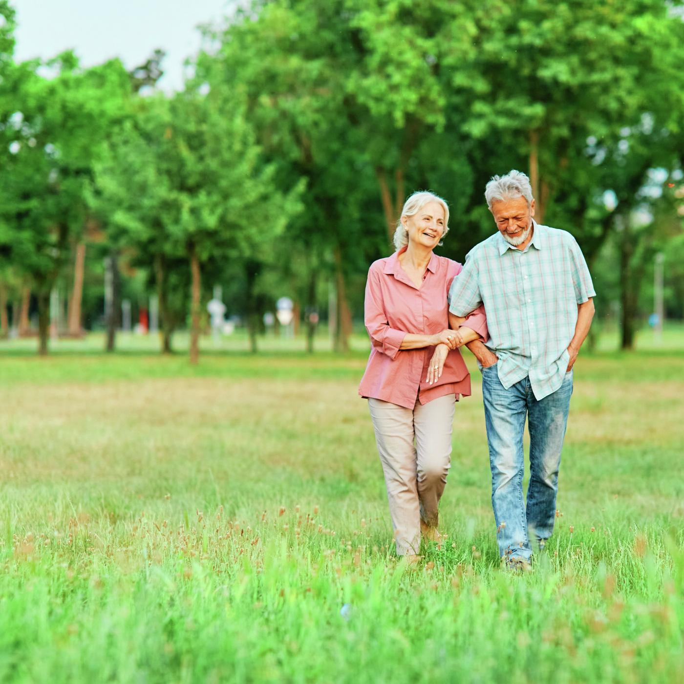 12 Ways to Keep Your Spouse Deeply in Love with You (Marriage ...