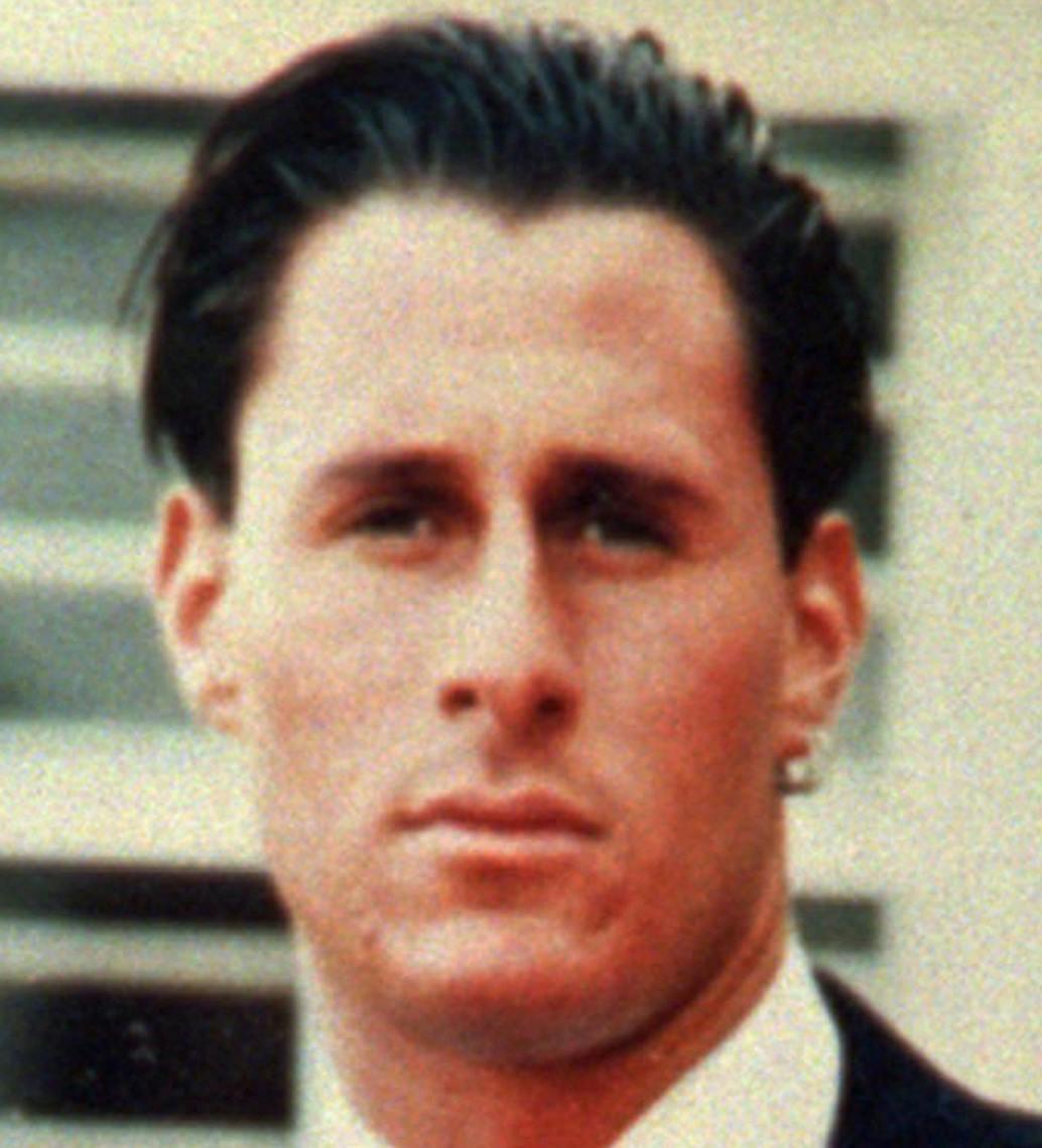 Extra: A Look Back At The OJ Trial With Ron Goldman's Sister, Kim ...