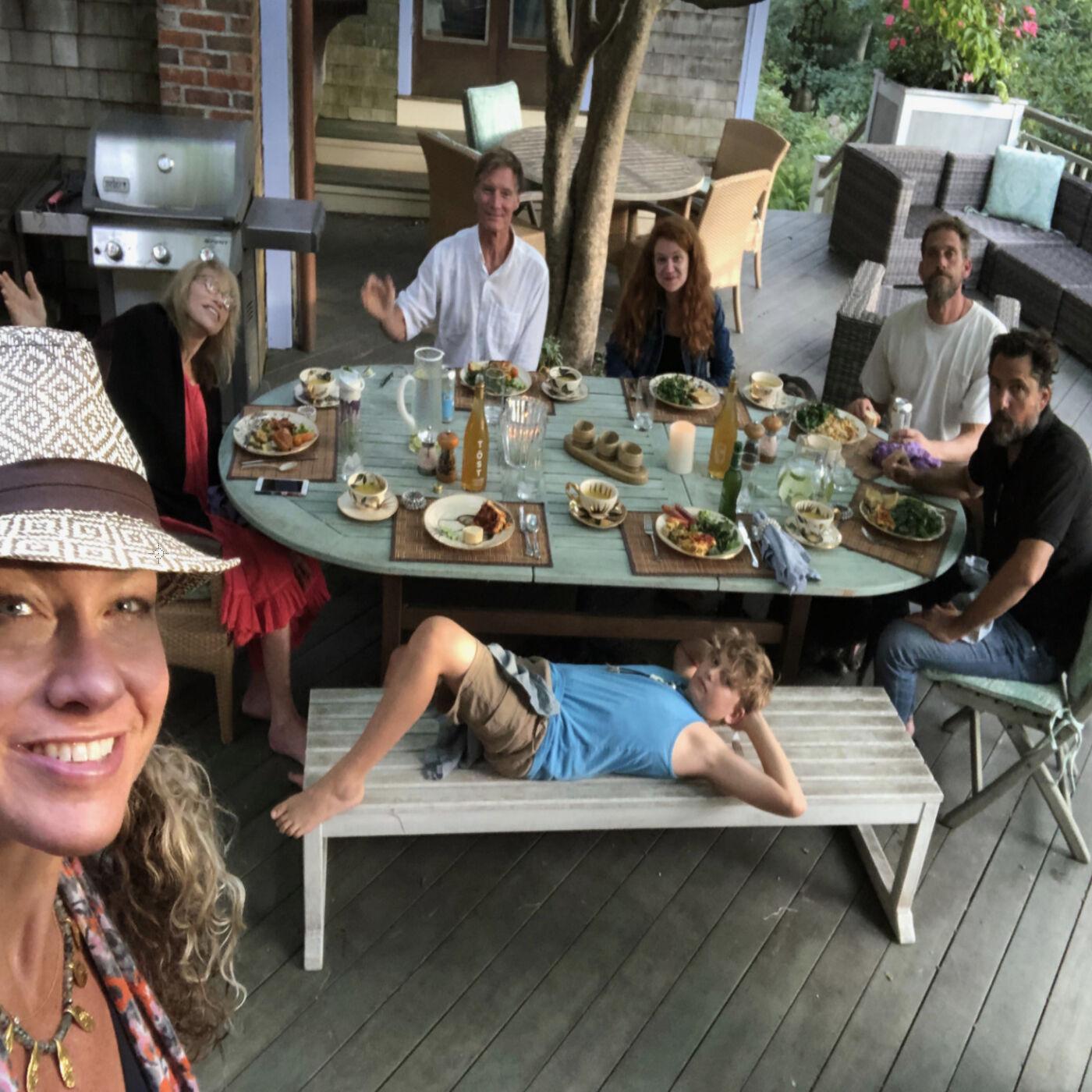 The Soil - Carly Simon, Ben & Sally Taylor, Dean & Bodhi Bragonier E7 ...