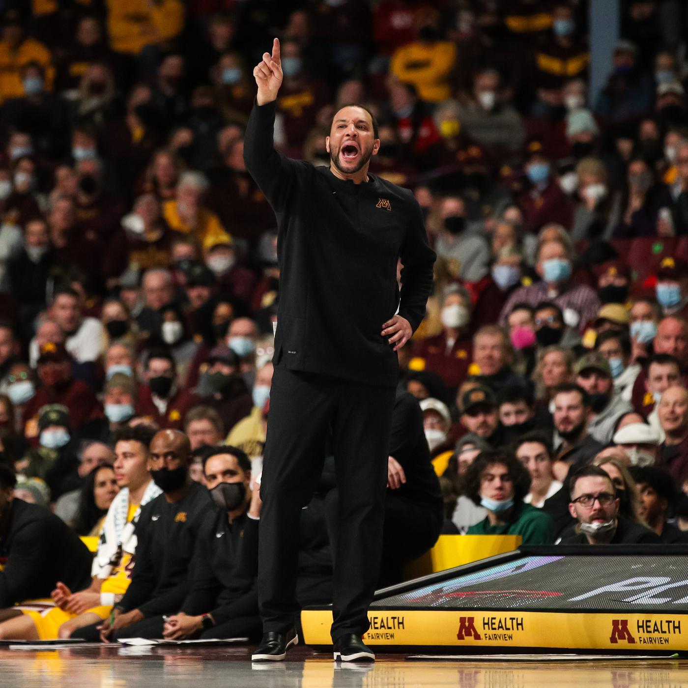 WCCO Host & Meteorologist Paul Douglas - The Morning News with Vineeta ...