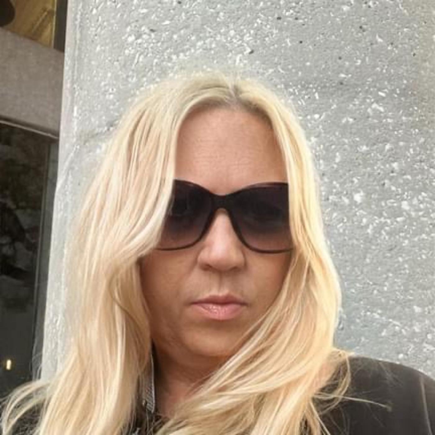 The Tracey Johnson Show (podcast) - The Tracey Johnson Show | Listen Notes