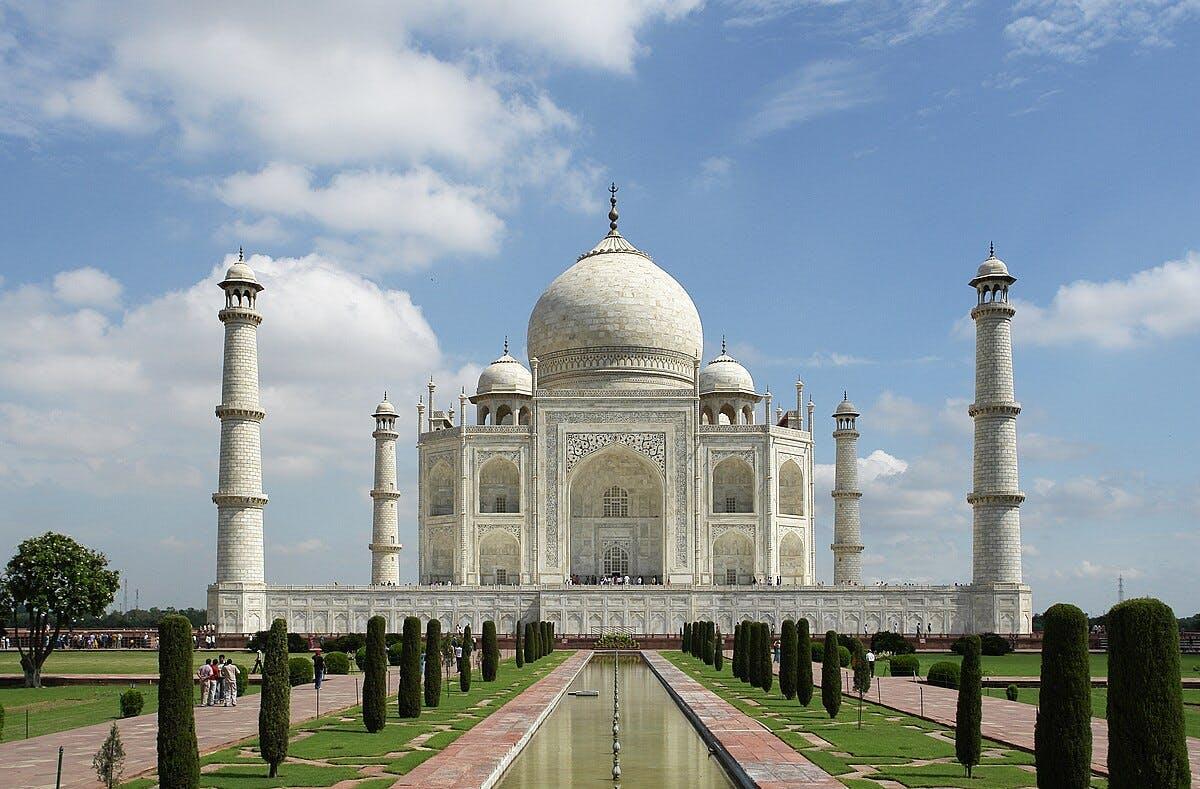 Build Me The Taj Mahal - Today In History with The Retrospectors ...