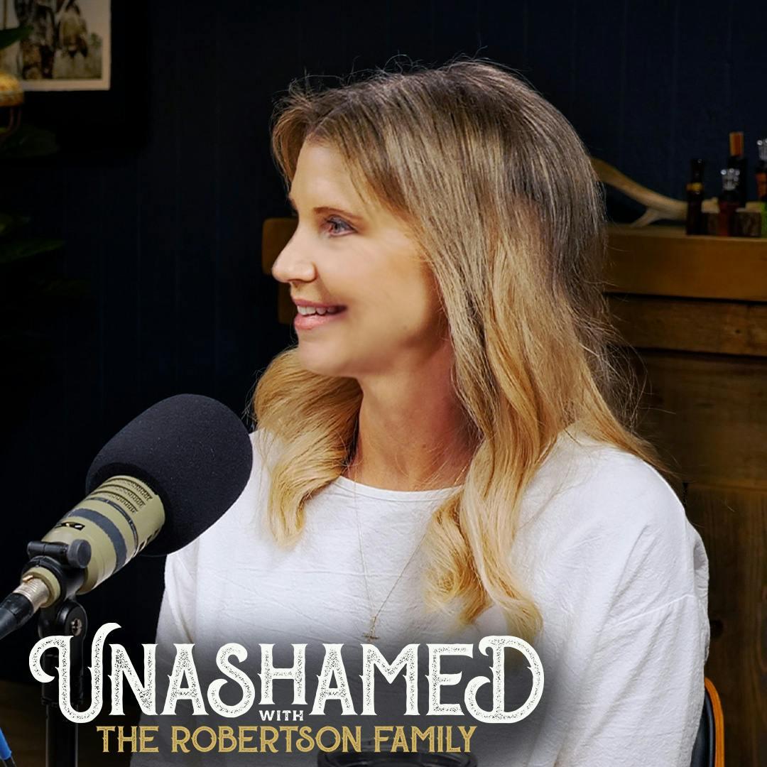 Ep 874 | Missy Tells Jase Not to Come Home After His Sermon ...